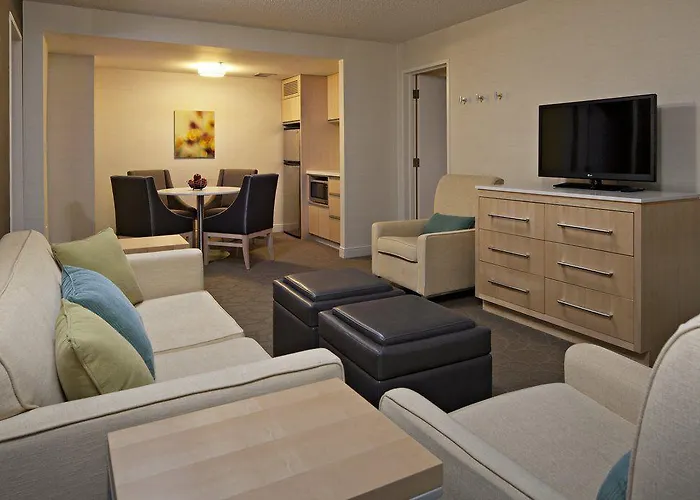 DELTA HOTELS BY MARRIOTT WINNIPEG, WINNIPEG