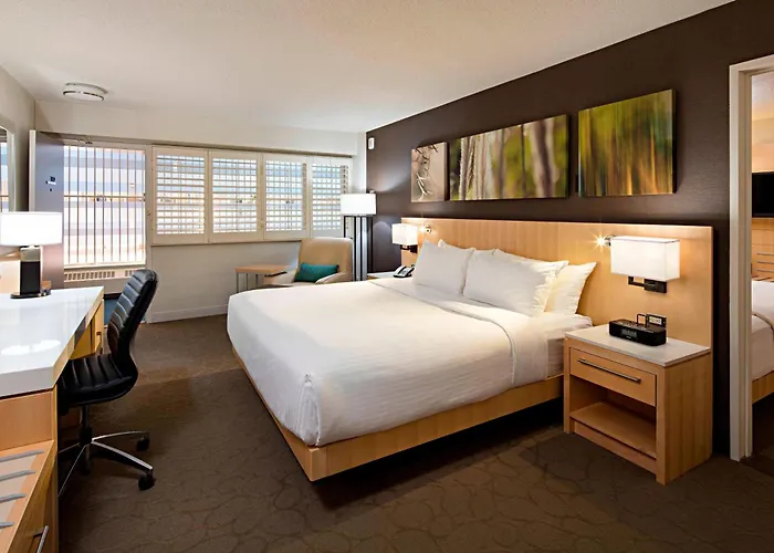 DELTA HOTELS BY MARRIOTT WINNIPEG, WINNIPEG